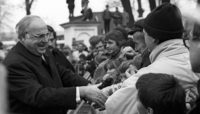 هلموت كول.. مستشار الوحدة الألمانية ومهندس الاتحاد الأوروبي