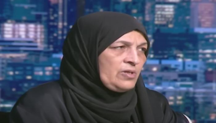 والدة "صيدلي حلوان" تبكي على الهواء: "شغلوا أغاني ورموه من البلكونة ...