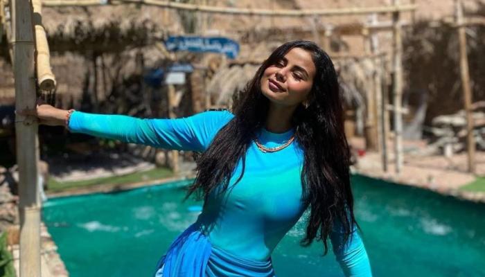 منة عرفة في أول تعليق بعد إعلان انفصالها الله يعلم نيتي