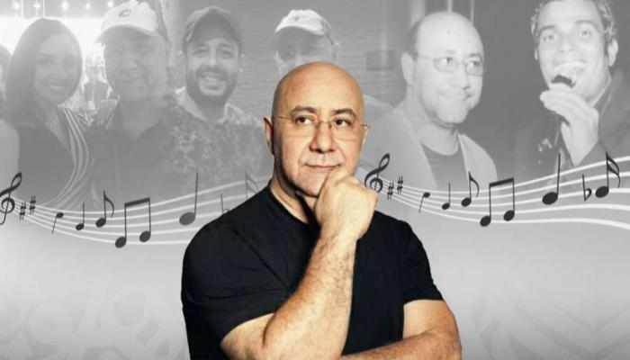 الكاتب المصري بهاء الدين محمد يعلن اعتزاله.. ومظاهرة حب لإقناعه بالتراجع الكاتب المصري بهاء الدين محمد يعلن اعتزاله.. ومظاهرة حب لإقناعه بالتراجع