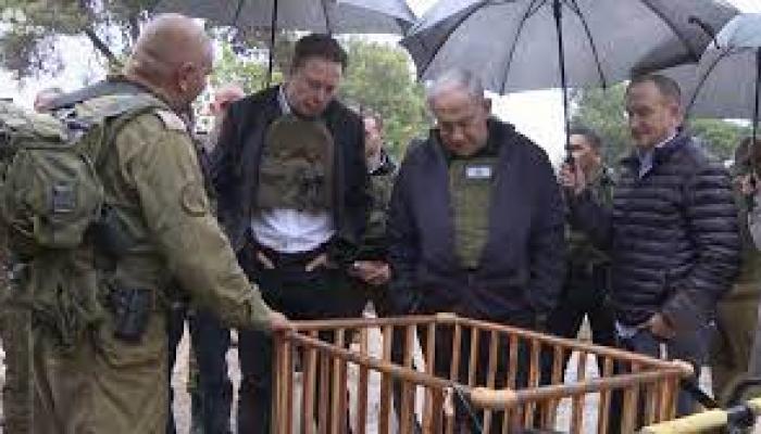 Gaza: Elon Musk visite les ruines d'un kibboutz israélien avec Netanyahu