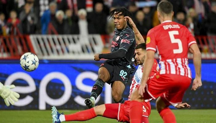 ميكا هاميلتون.. «جامع كرات» حوله غوارديولا لهداف مانشستر سيتي