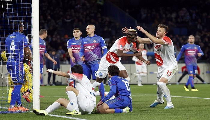 هداف الدوري الإيطالي يتحول إلى "حلوى" شهيرة