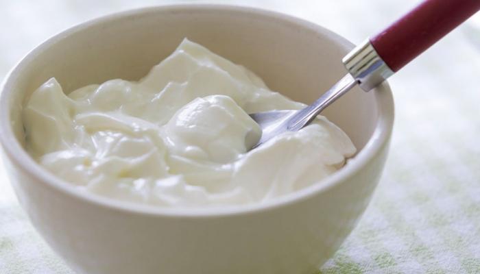 مائدة إفطار صحية.. اللبن الرائب ضروري لهؤلاء في رمضان