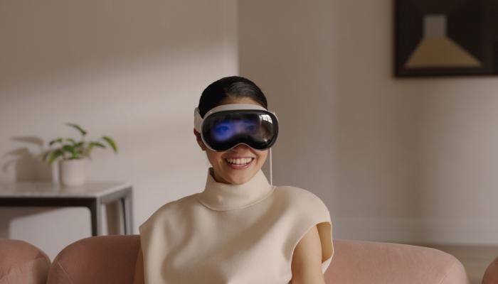 Apple lance le casque Vision Pro à 3 499 dollars : performances et ...