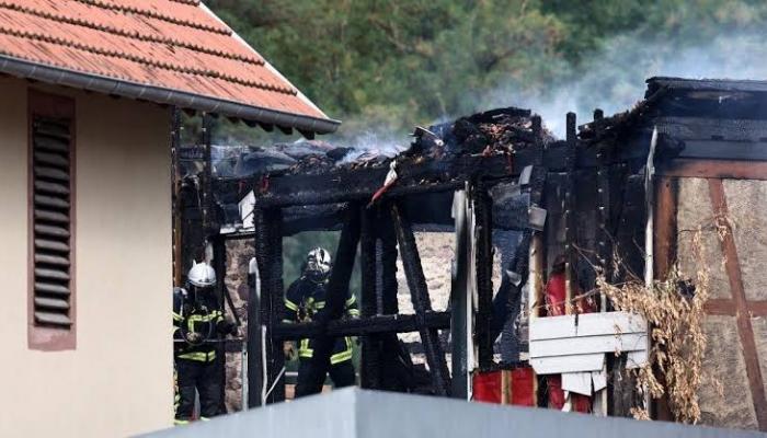 Incendie dans un gîte à Wintzenheim : au moins neuf corps retrouvés Incendie dans un gîte à Wintzenheim : au moins neuf corps retrouvés