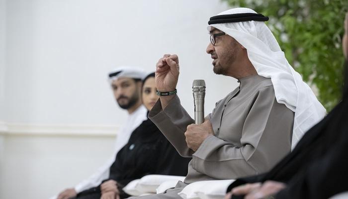 محمد بن زايد خلال لقائه فريق عمل Cop28 الاستدامة جزء أصيل من نهج