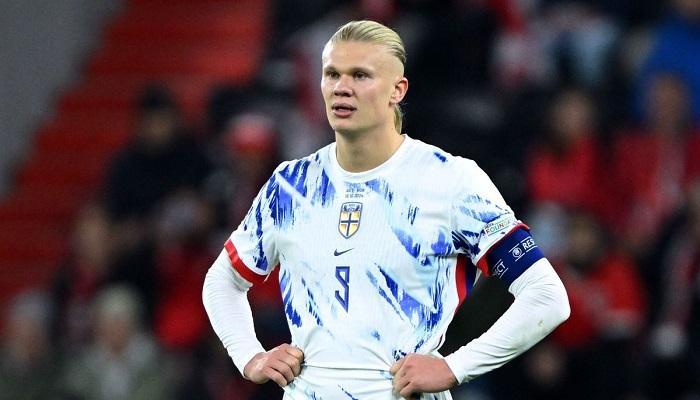 صفعة النمسا الخماسية تجبر هالاند «الغاضب» على الاعتذار