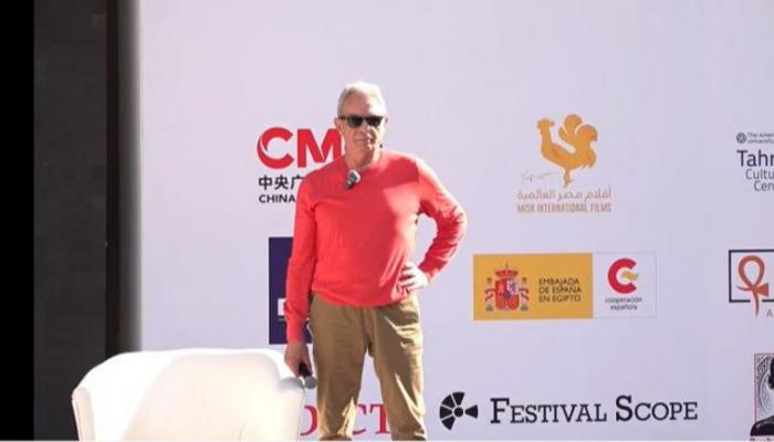 محمود حميدة: لا أعلم أن «موعد مع الماضي» مأخوذ من نسخة أجنبية