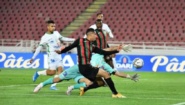 القنوات الناقلة لمباراة الرجاء والجيش الملكي في الدوري المغربي 2024