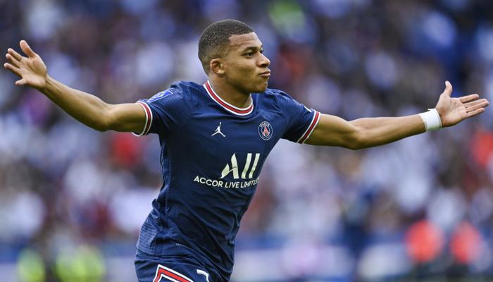 Vidéo.. au PSG, ambiance tendue entre Kylian Mbappé et Luis Enrique