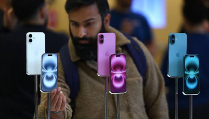 معركة بريطانيا مع أبل وغوغل.. قواعد جديدة تهدد احتكار متاجر التطبيقات